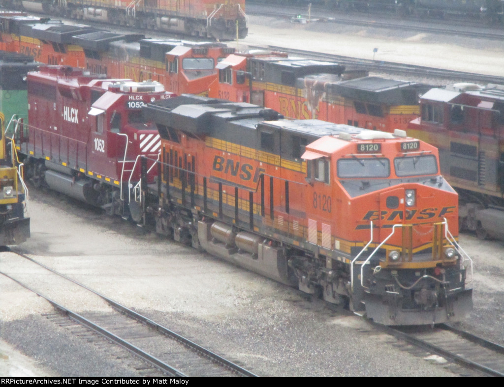 BNSF 8120